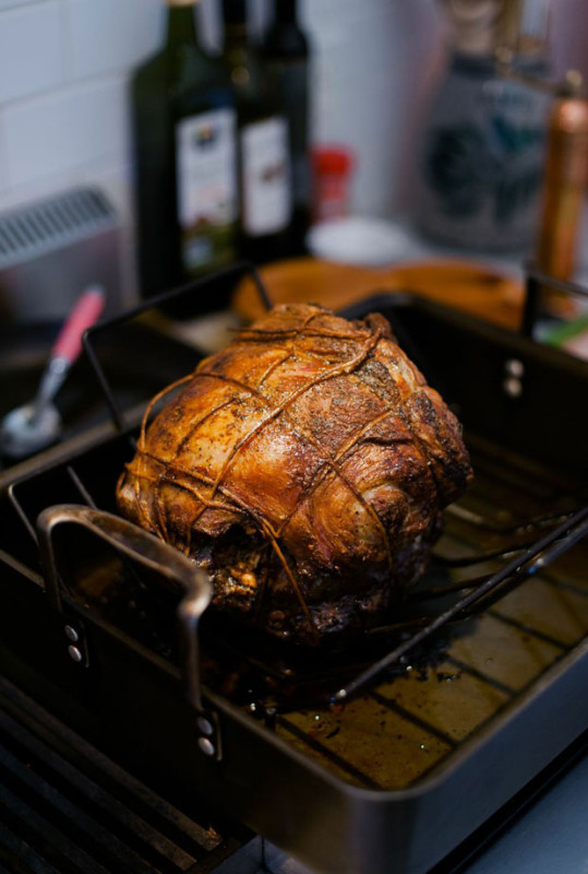 Centerpieces, Snapshots and Leg of Lamb